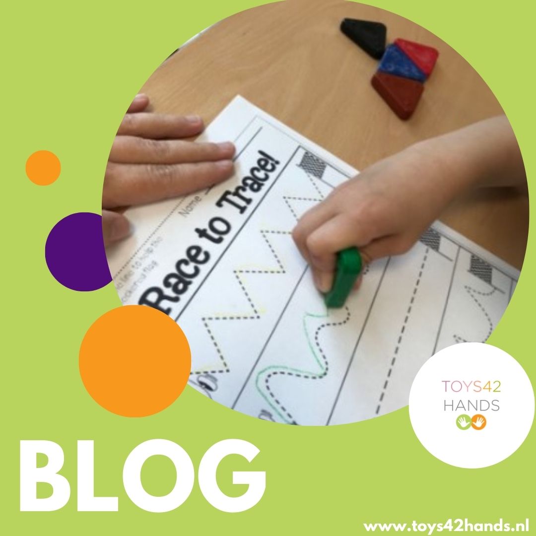 Crayon triangles, tested by occupational therapist – Toys42hands